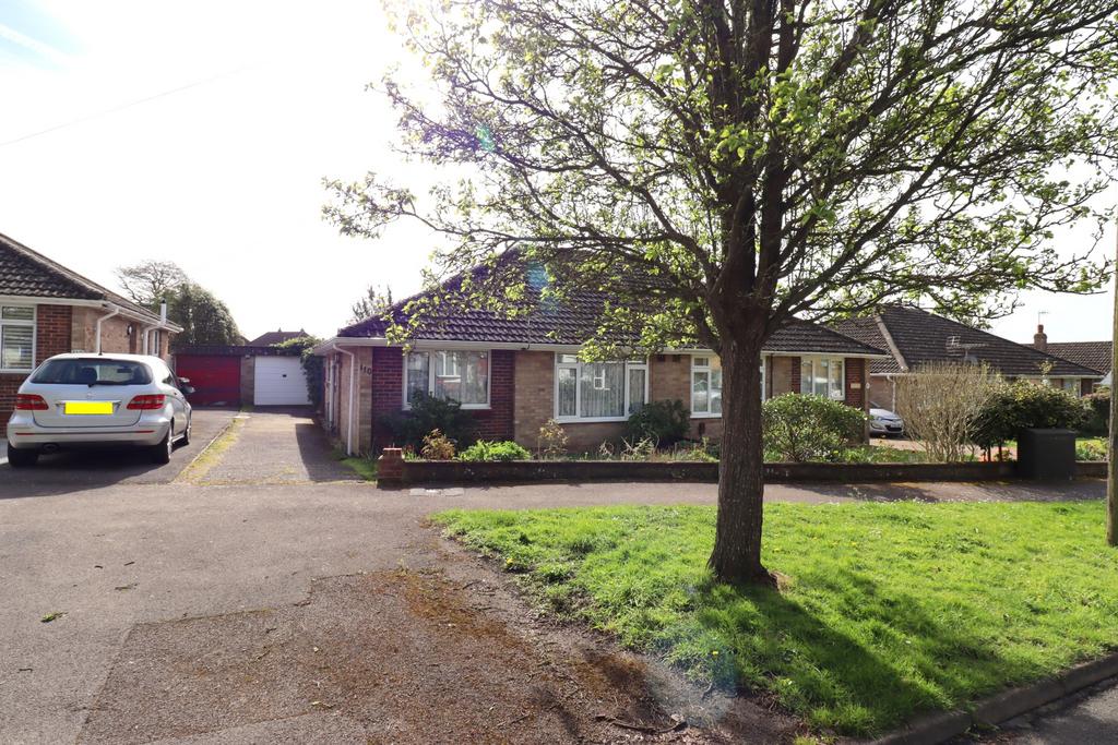 SUTTON ROAD, COWPLAIN 2 bed semi-detached bungalow - £300,000