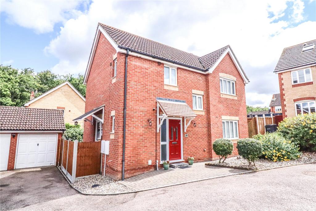 Hereford Drive Braintree Cm7 4 Bed Detached House For Sale £410 000