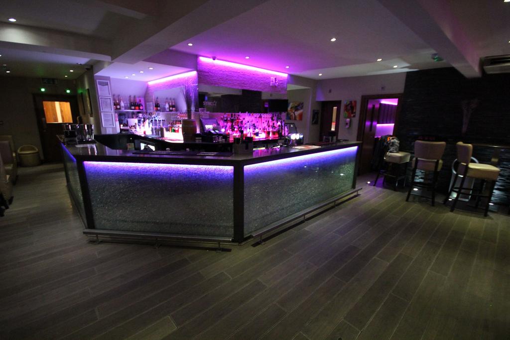 Rickmansworth Road, Pinner HA5 Bar and nightclub - £300,000