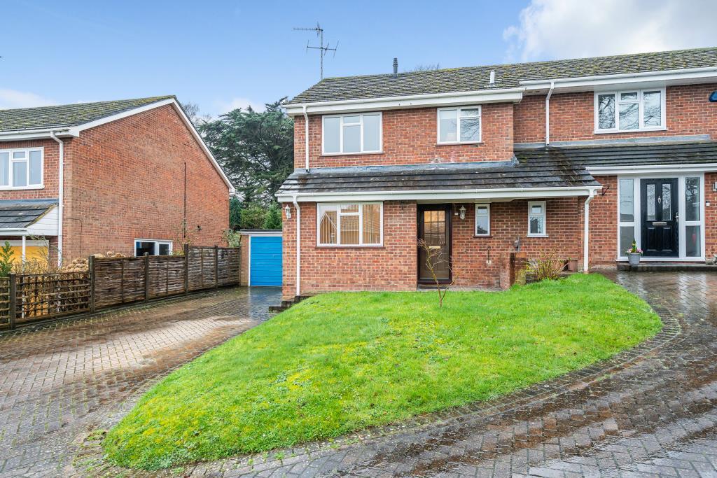 Tilehurst, Berkshire, RG31 3 bed semi-detached house - £450,000