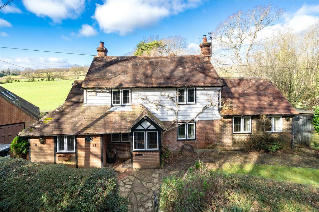 Old Road, Hertsmonceux, Hailsham, East Sussex, BN27 3 bed detached ...