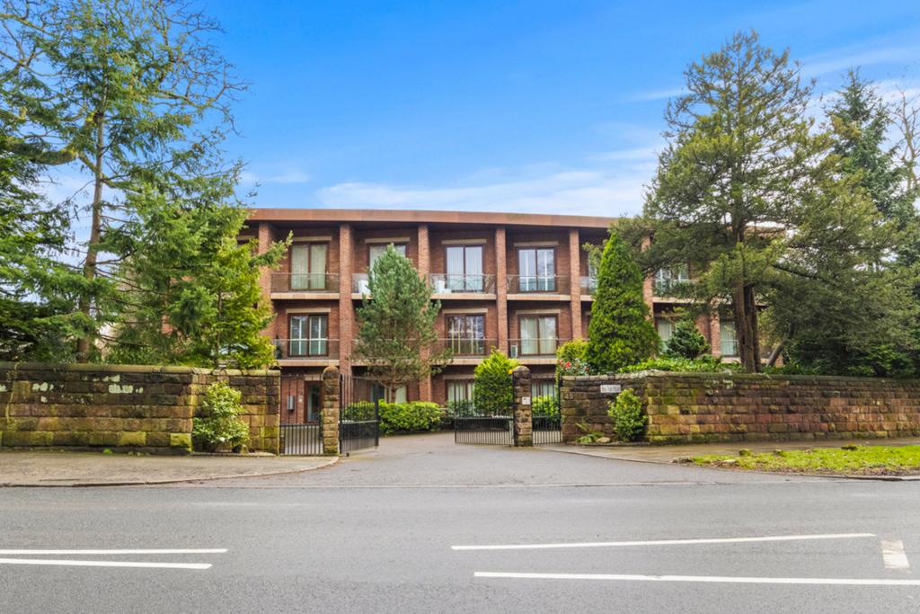Yew Tree Road, Liverpool, L18 3 bed penthouse for sale - £880,000