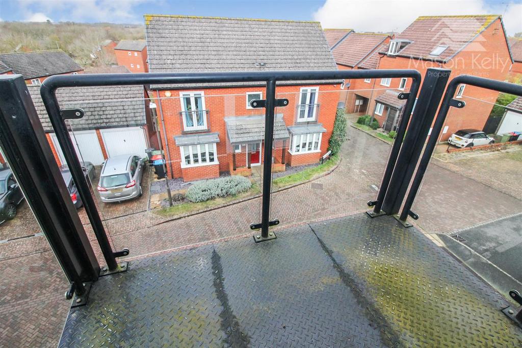 Wolverton Mill, Milton Keynes MK12 2 bed apartment - £1,200 pcm (£277 pw)