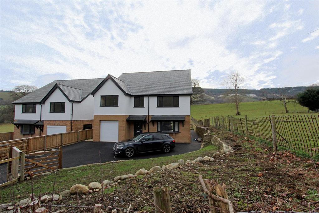 Carrog, Carrog LL21 4 bed house for sale - £375,000