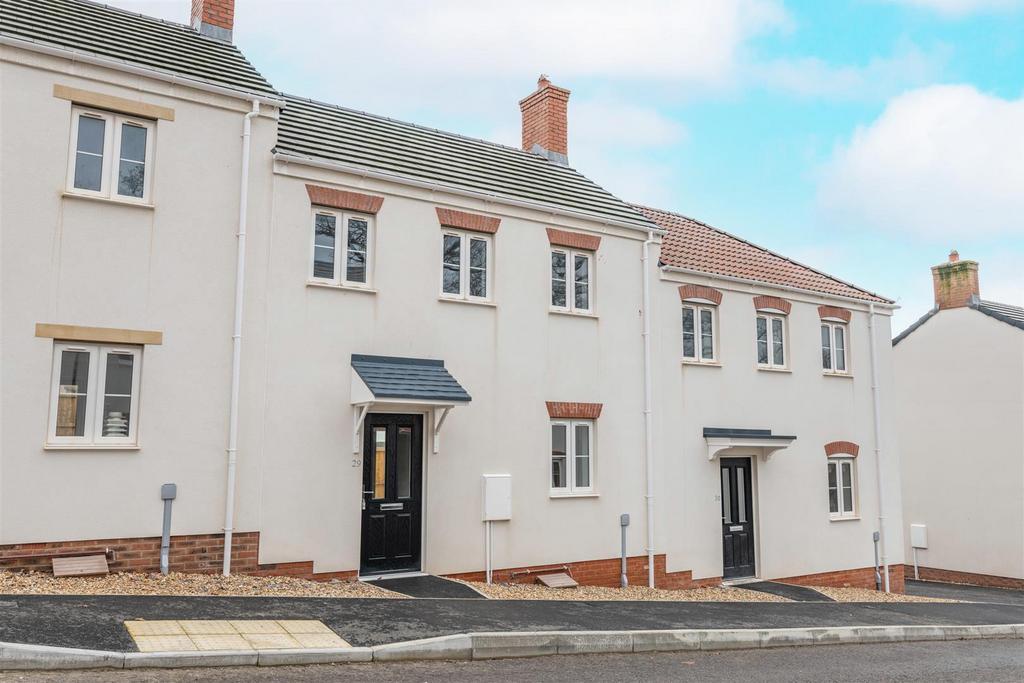 Applebee Way, Lyme Regis DT7 2 bed terraced house - £1,350 pcm (£312 pw)