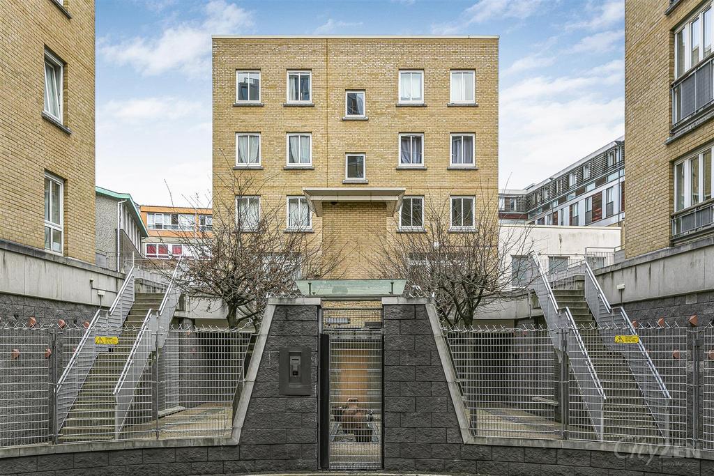 Cornell Building, Aldgate Triangle... 1 bed flat for sale - £339,995