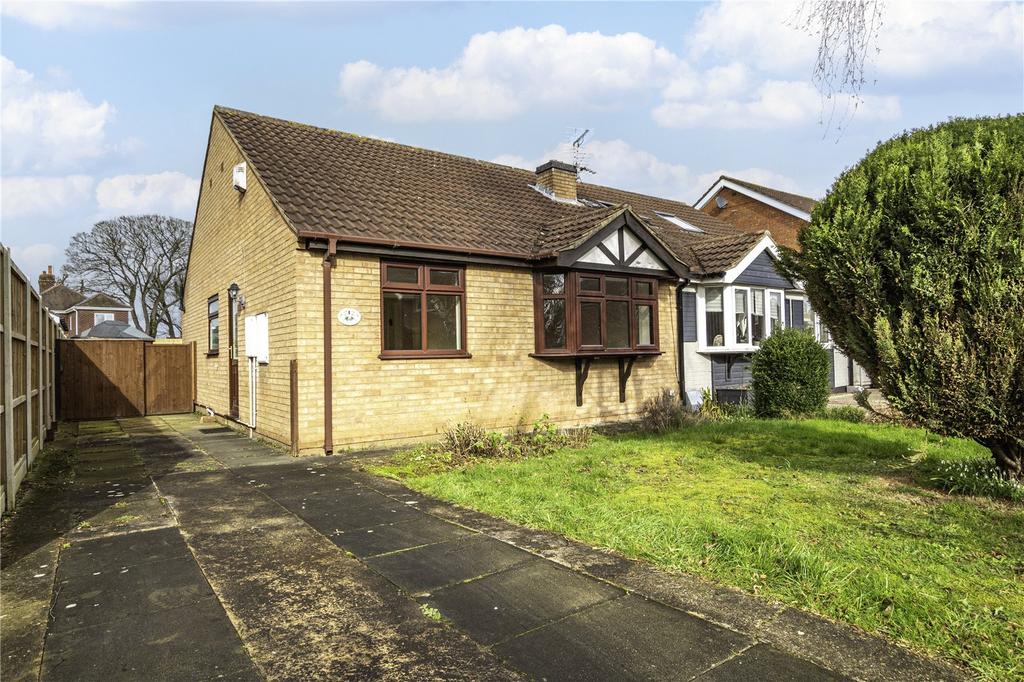 Meadowbank, Great Coates, Grimsby... 2 bed bungalow for sale - £150,000