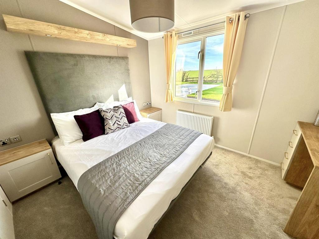 Rawcliffe Hall Country Club & Caravan Park, Preston PR3 2 bed park home ...
