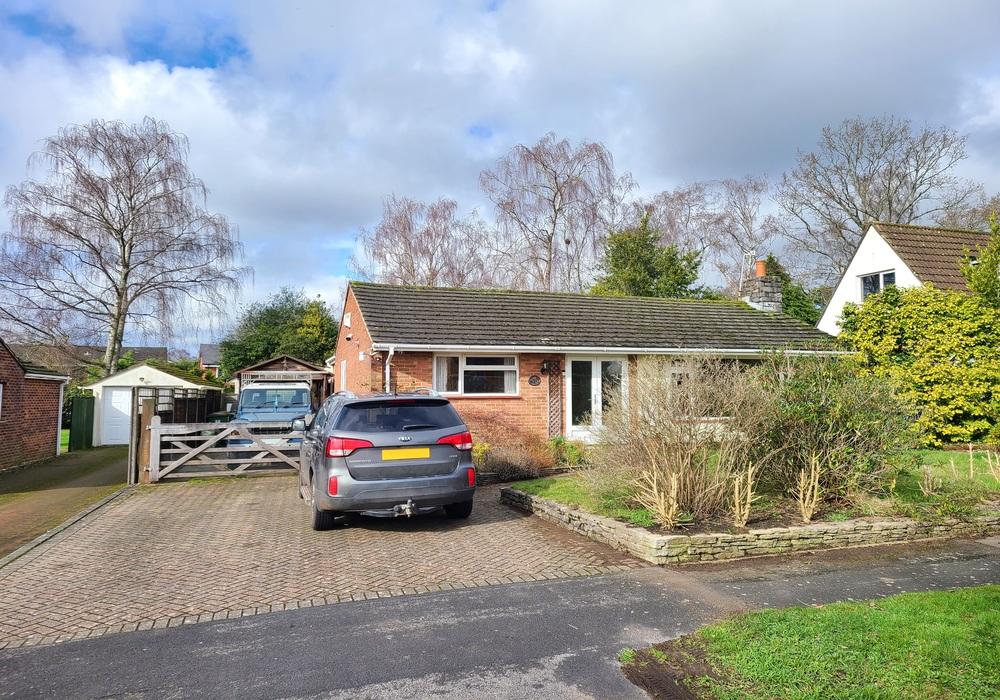 Sycamore Avenue, Chandler's Ford SO53 3 bed detached bungalow for sale ...
