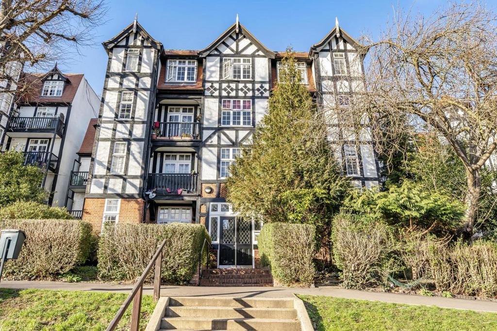 Oakeshott Avenue, Highgate 1 bed flat - £475,000