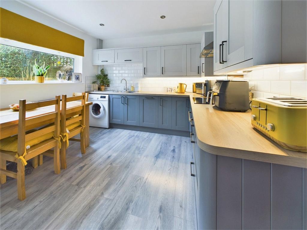 Windmill Road Southwick 3 Bed Semi Detached House For Sale £450 000