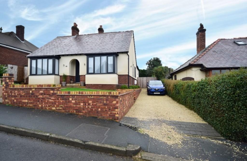 Meadow View Road, Whitchurch 3 bed detached bungalow - £285,000
