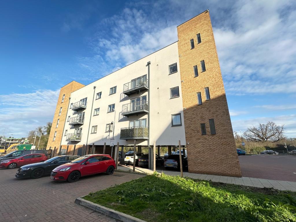Bluebell Apartments, 2 Birch Road... 2 bed apartment - £1,400 pcm (£323 pw)