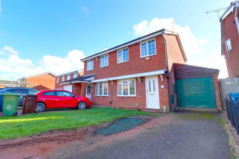 Weaver Drive, Stafford ST17 2 bed semi-detached house for sale - £175,000