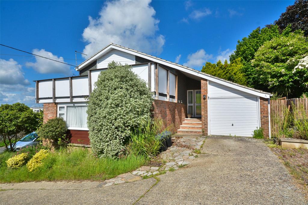 Rectory Lane, Pulborough, RH20 3 bed detached house - £545,000