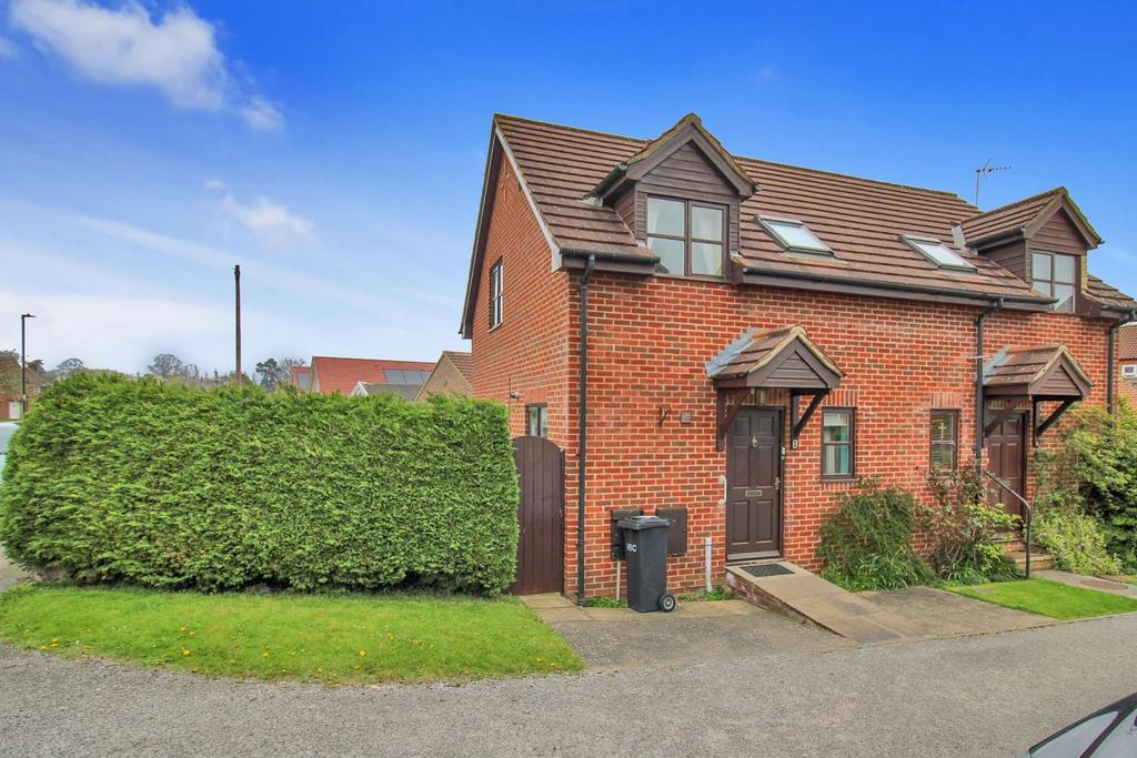 Lark Lane, Ripon 2 bed semi-detached house - £180,000