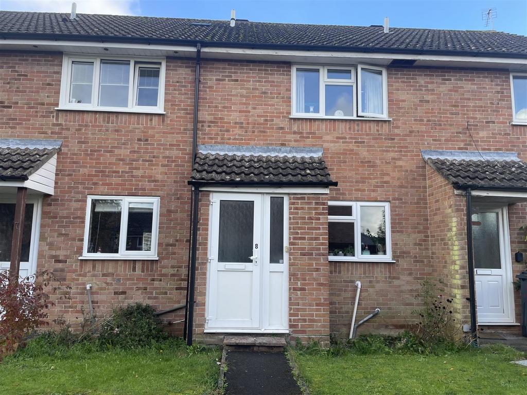8 Ashton Place 2 bed terraced house - £1,100 pcm (£254 pw)