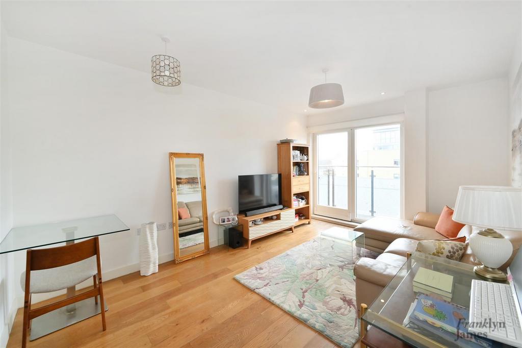 Forge Square, London 1 bed apartment for sale - £350,000