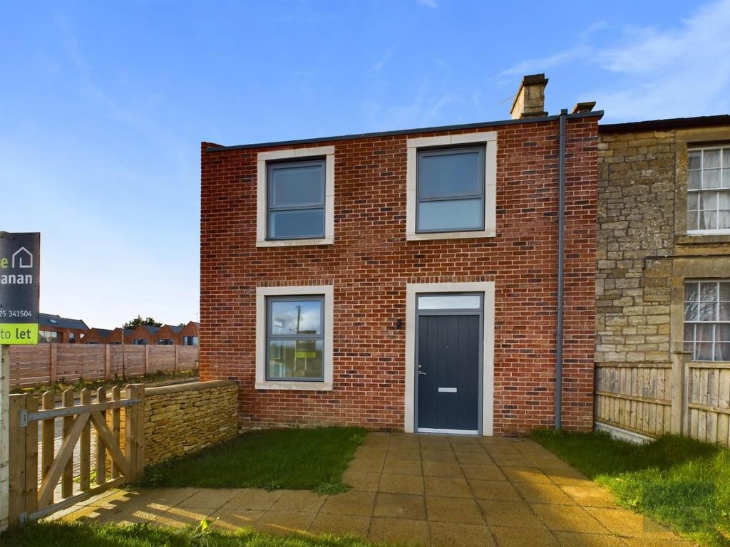 The Tannery, Holt BA14 3 bed semi-detached house to rent - £1,300 pcm ...