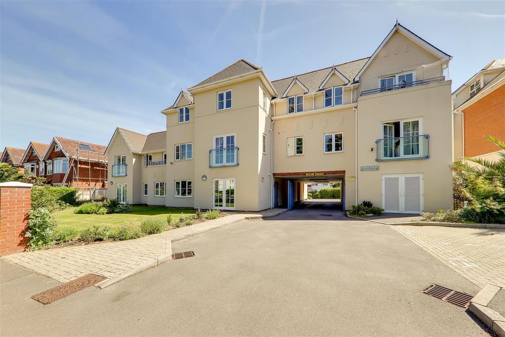 St. Botolphs Road, Worthing BN11 1 bed flat - £225,000