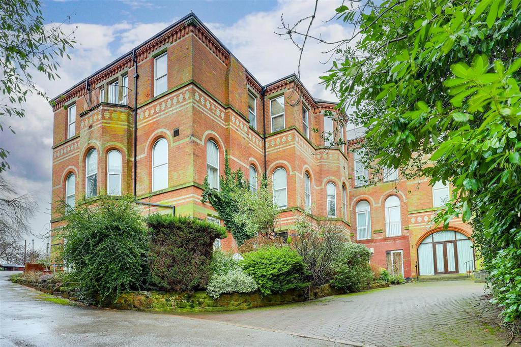 Hine Hall, Mapperley NG3 2 bed apartment - £160,000