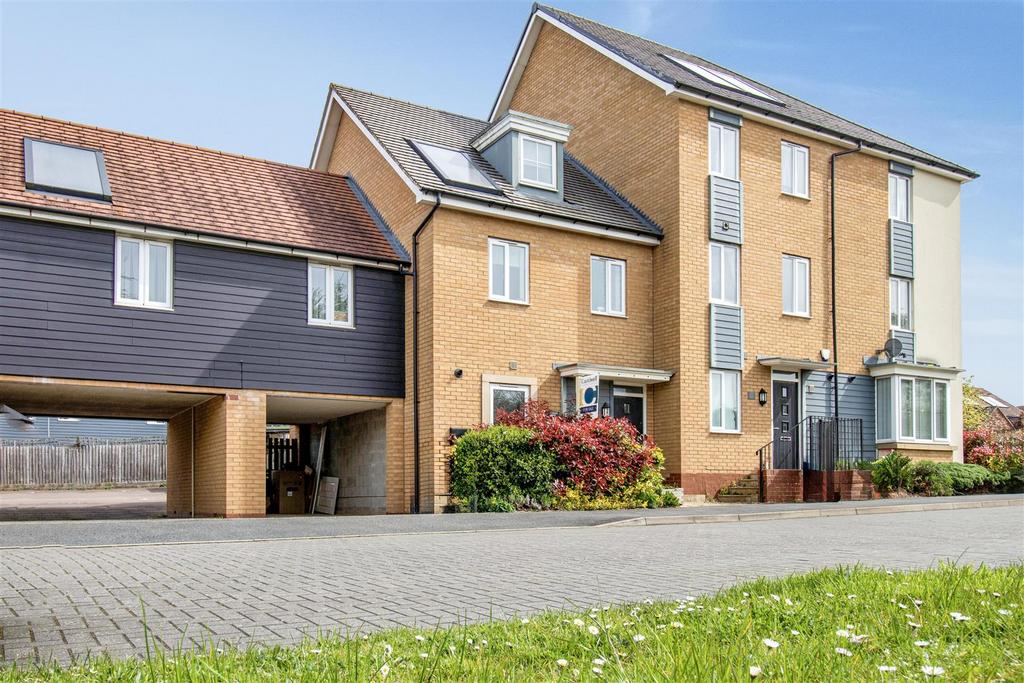 Syward Row, Wolverton 3 bed townhouse for sale - £365,000