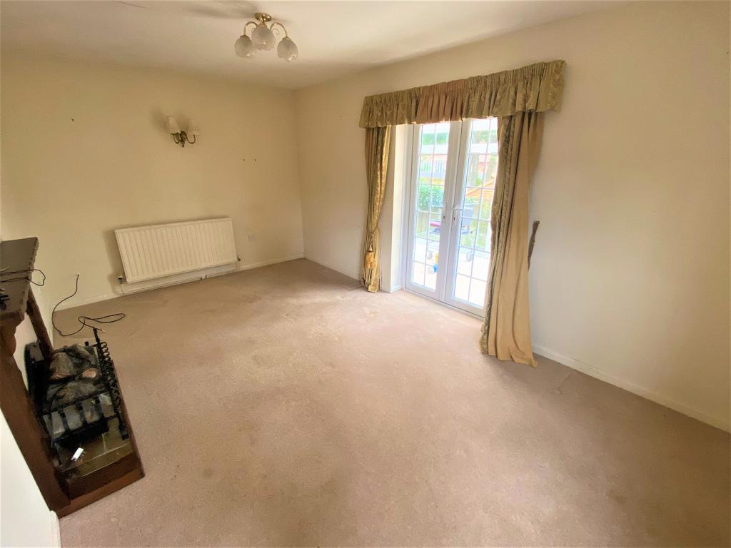 Church Street, Harlaxton, Grantham, NG32 2 bed detached bungalow for ...