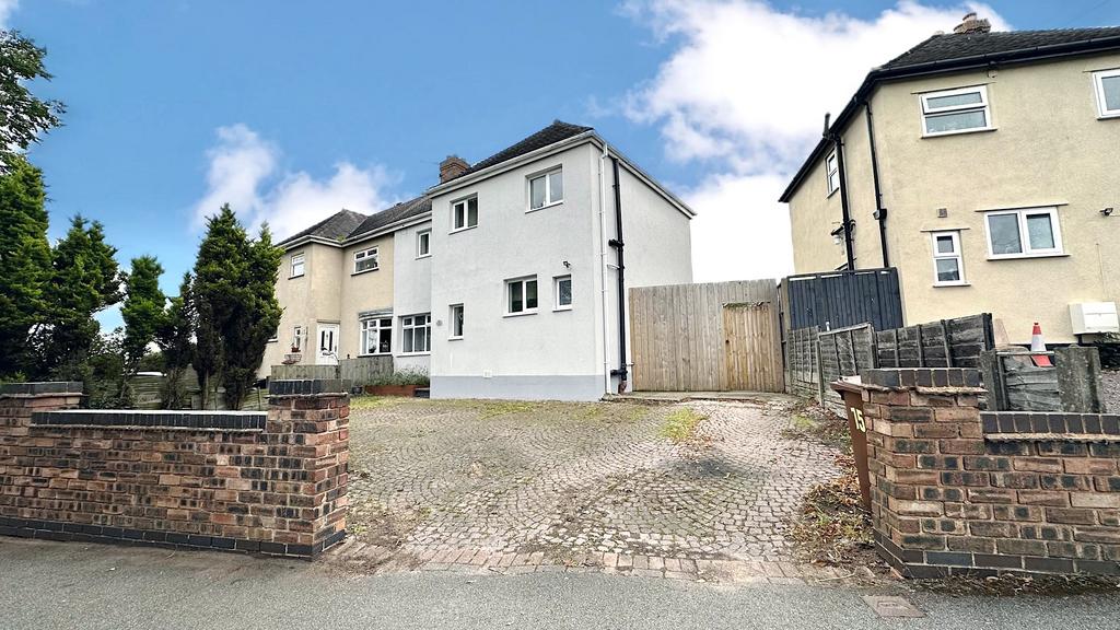 Hunter Road, Cannock WS11 3 bed semi-detached house for sale - £190,000