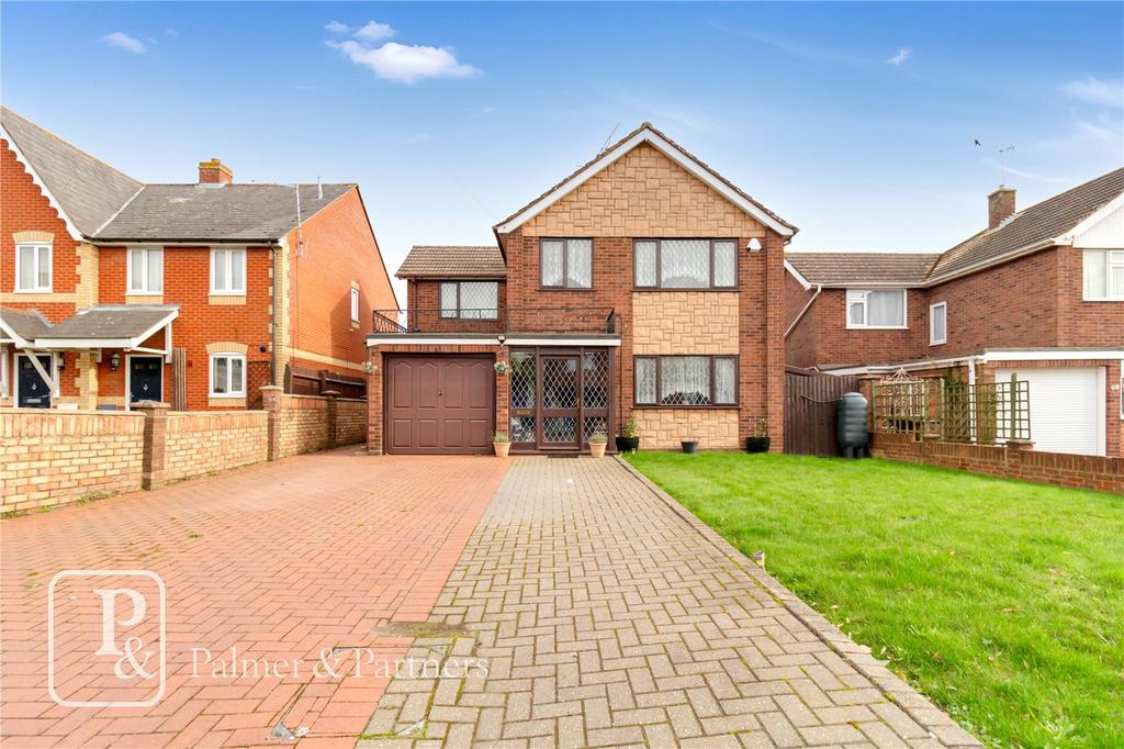 Straight Road, Colchester, Essex, CO3 4 bed detached house - £550,000