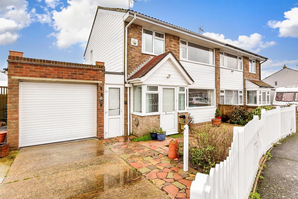 Grassmere, St. Mary's Bay, Romney Marsh, Kent 3 bed end of terrace ...