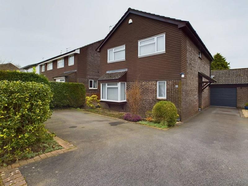 Galahad Close, Thornhill, Cardiff. CF14 4 bed detached house - £440,000