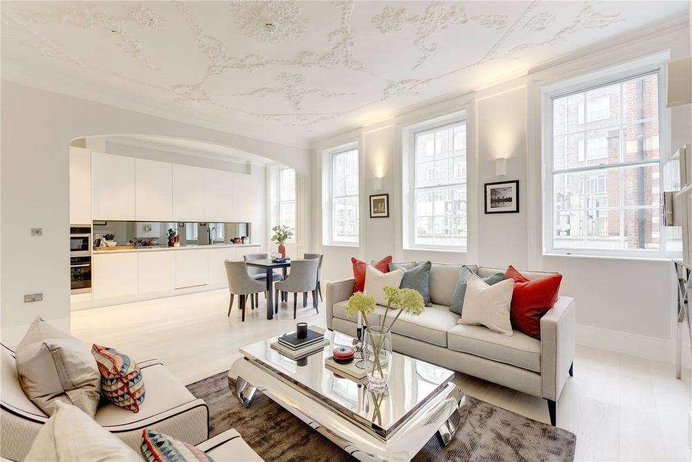 7 Warwick Court, London WC1R 2 bed flat - £4,333 pcm (£1,000 pw)