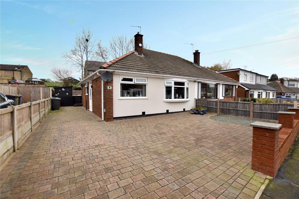 Great Meadow, High Crompton, Shaw... 2 bed bungalow - £250,000