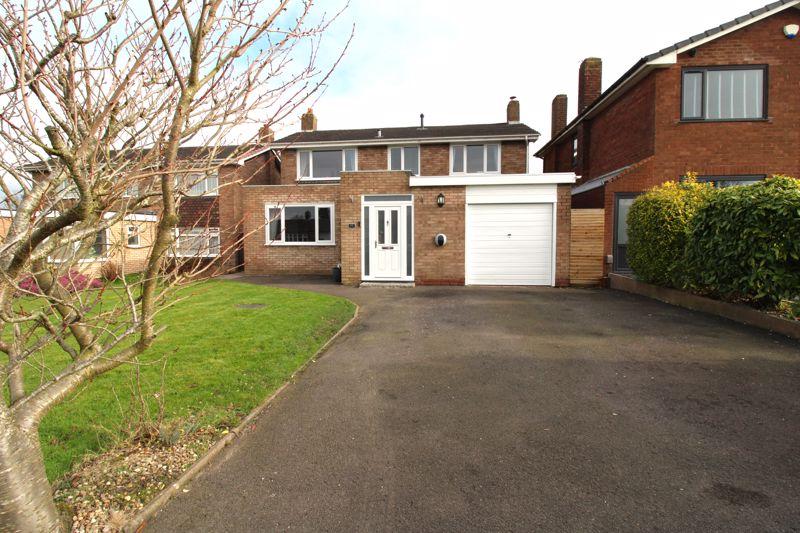 Mellish Drive, Walsall, WS4 2HW 3 bed detached house - £465,000
