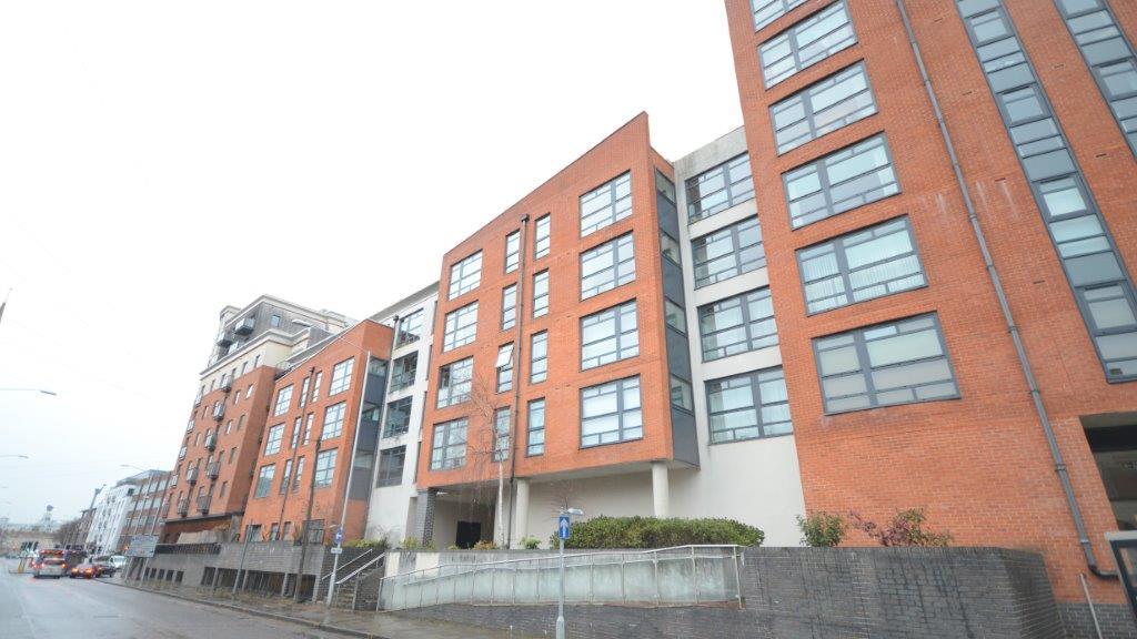 Q2, Kennet Street, Reading 2 bed apartment to rent - £1,600 pcm (£369 pw)
