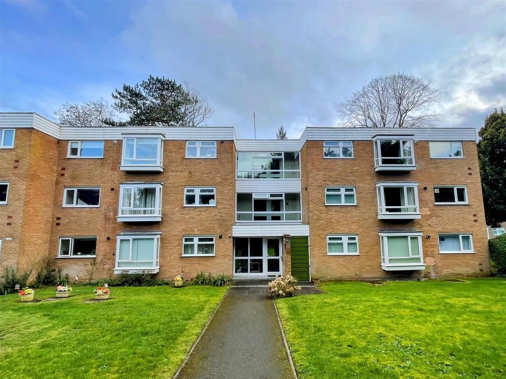 White Gables, White House Way, Solihull 2 bed apartment - £280,000