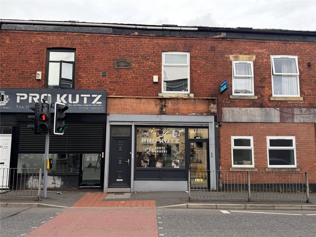 Tweedale Street, Greater Manchester OL11 1 bed apartment - £695 pcm (£ ...