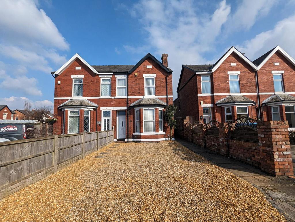 Wennington Road, Southport, PR9 7DZ 2 bed semi-detached house - £180,000