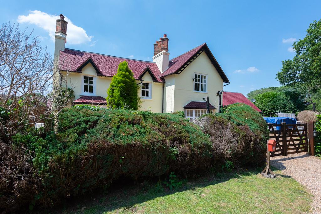 The Green, Yateley GU46 4 bed detached house for sale - £800,000