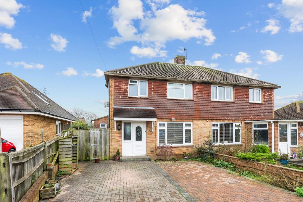 Nursery Close, Shoreham-By-Sea, West... 3 bed semi-detached house - £ ...