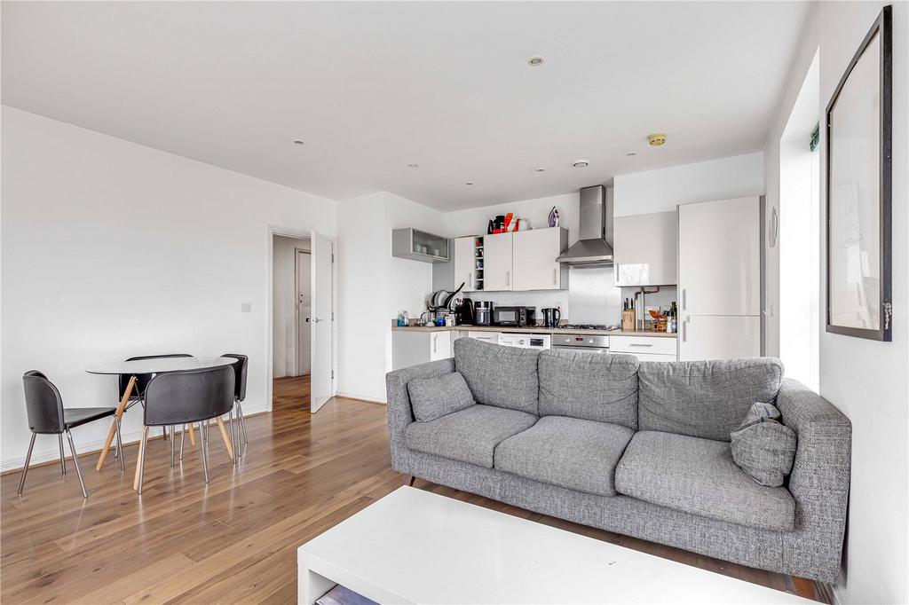Old Devonshire Road, London, SW12 2 bed flat - £600,000