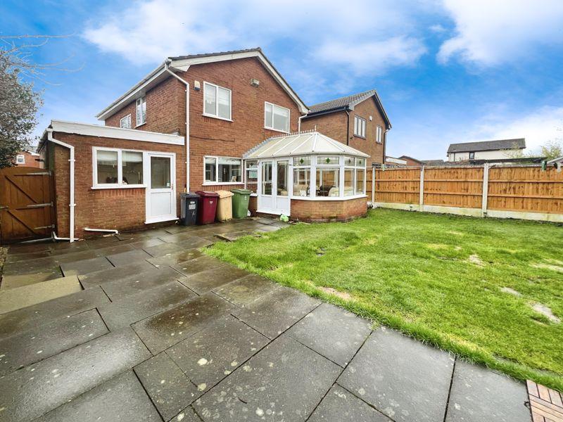 Wayfaring, Westhoughton 4 bed detached house - £340,000