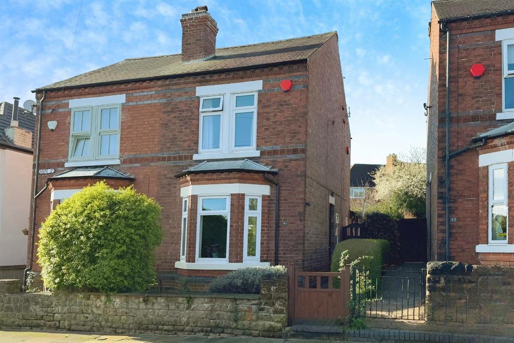 Hope Street, Beeston, NG9 1DR 2 bed semi-detached house - £330,000
