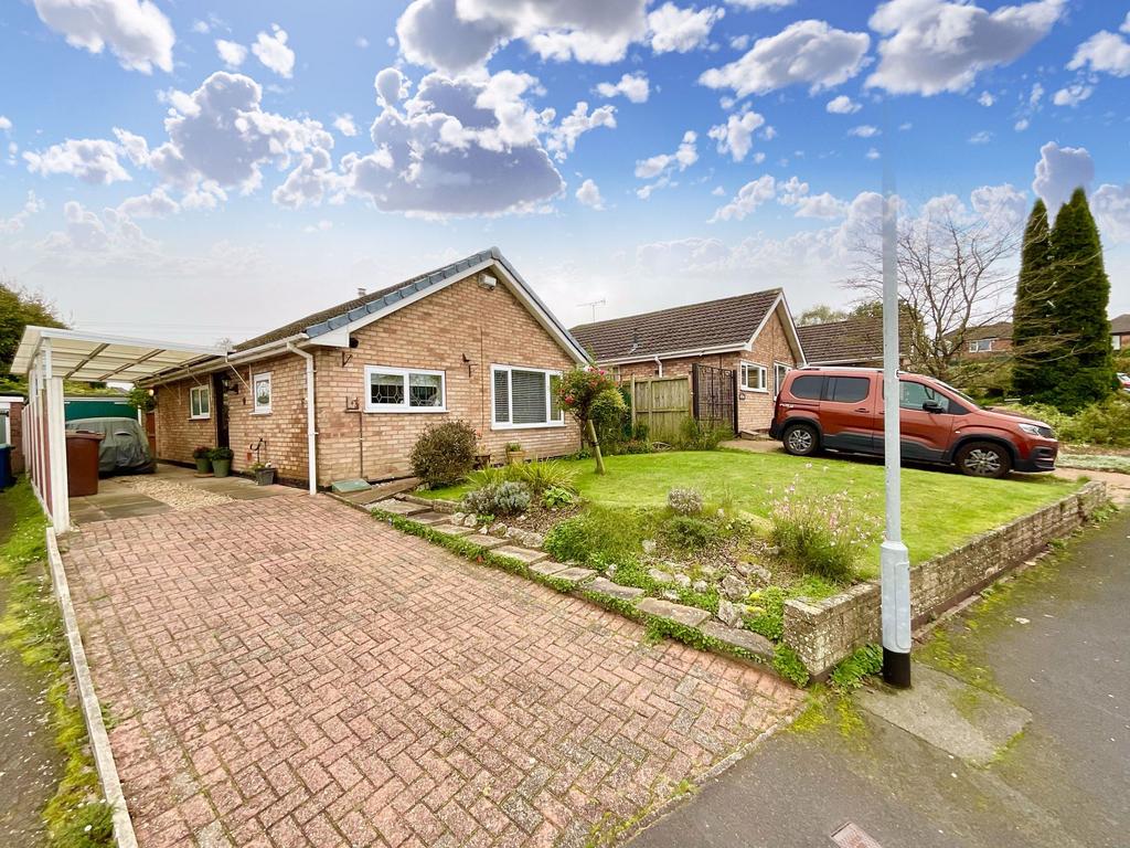 Fountain Fold, Gnosall, ST20 2 bed detached bungalow - £275,000