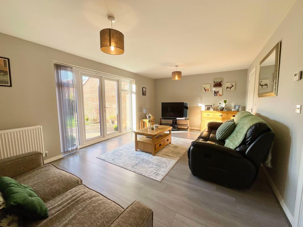 Blundell Drive, Stone, ST15 4 bed detached house for sale - £320,000