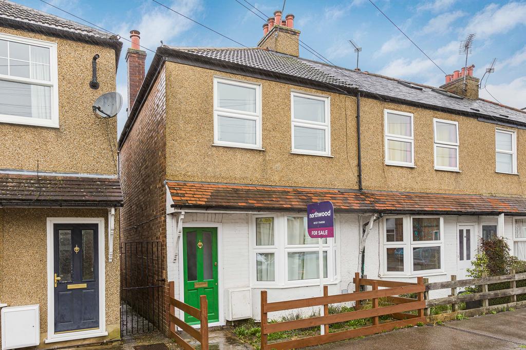 Wellington Road, St Albans, AL1 2 bed end of terrace house - £525,000