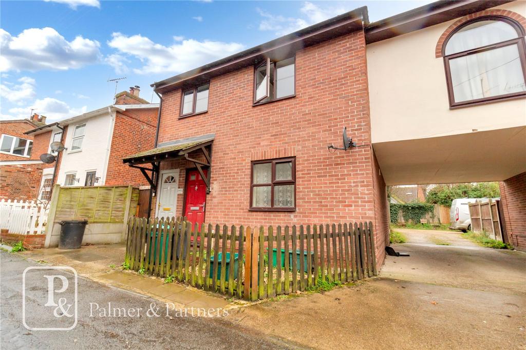 West Street, Rowhedge, Colchester... 1 bed maisonette - £140,000