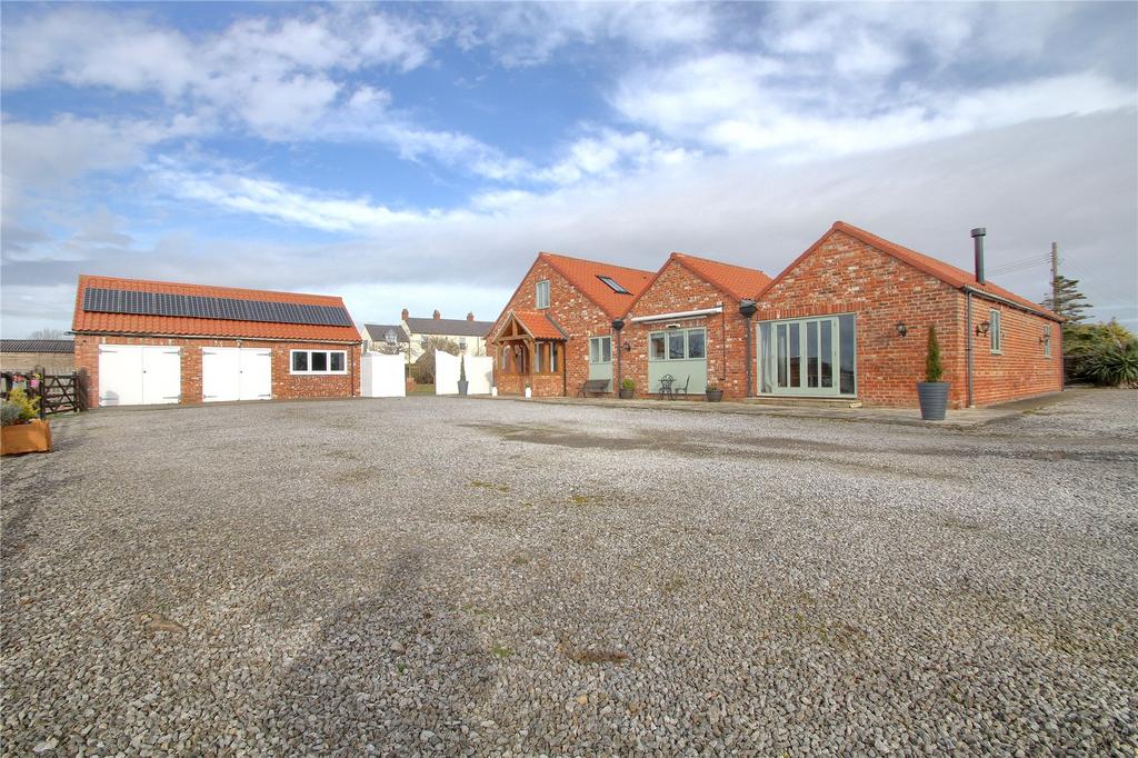 The Poplars, Neasham Road, Middleton... 5 bed detached house - £689,950