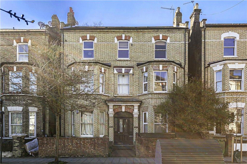 Lambert Road, London, SW2 2 bed apartment - £1,550 pcm (£358 pw)