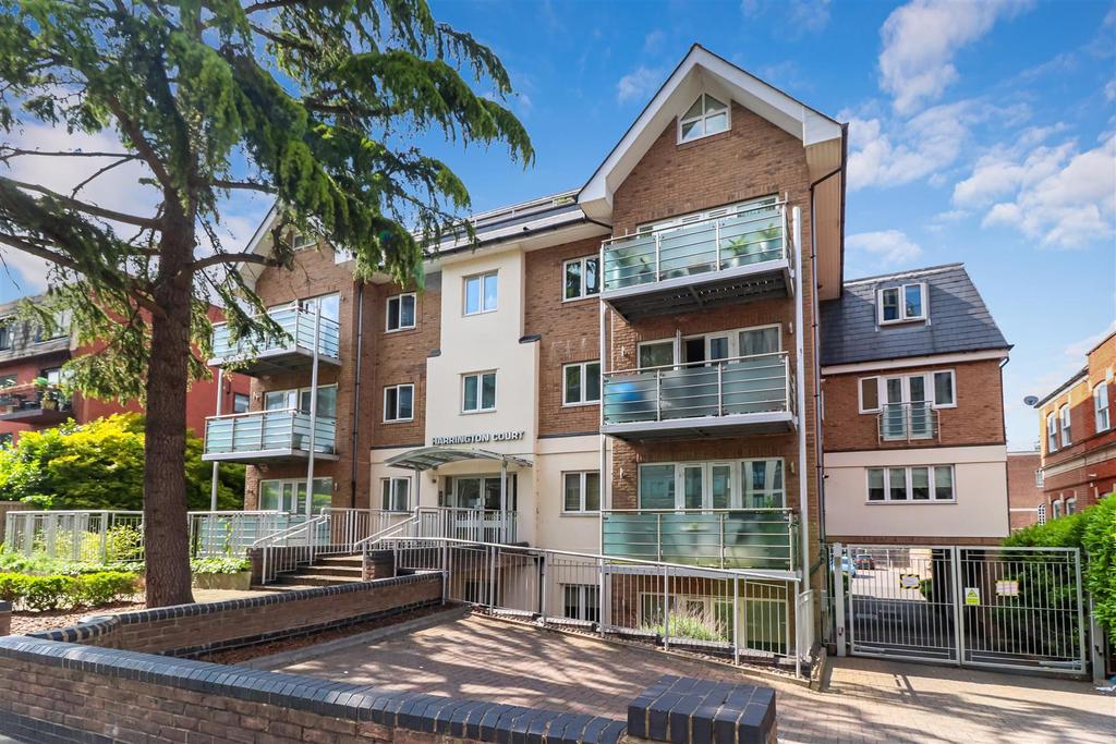 Harrington Court, Barnet EN5 1 bed apartment - £350,000